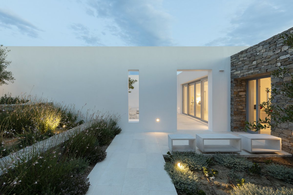 YinjiSpace - React Architects x Louria Summer House